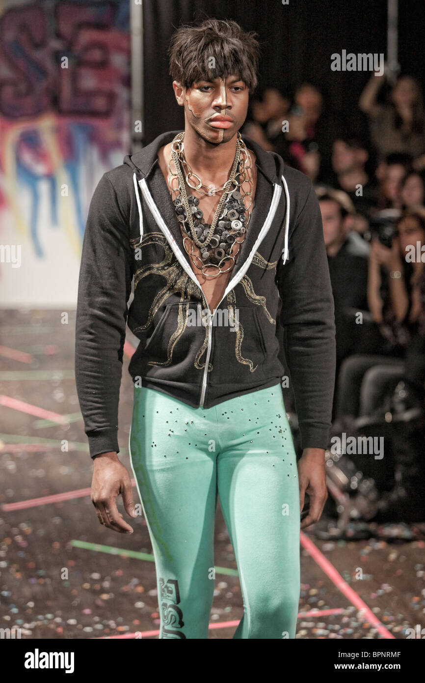 17 February 2010 - New York,USA - Terrell Owens at Richie Rich fall ...