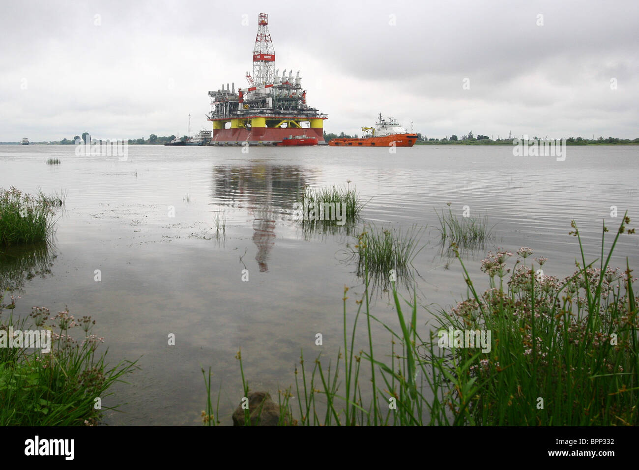 Russian Offshore High Resolution Stock Photography and Images - Alamy
