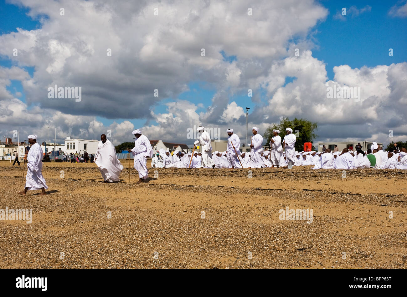 Members of the congregation of the Apostles of Muchinjikwa Church on ...