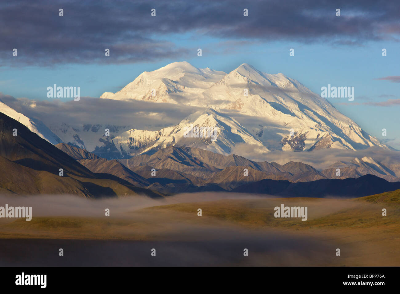 Mt mckinley park denali hi-res stock photography and images - Alamy