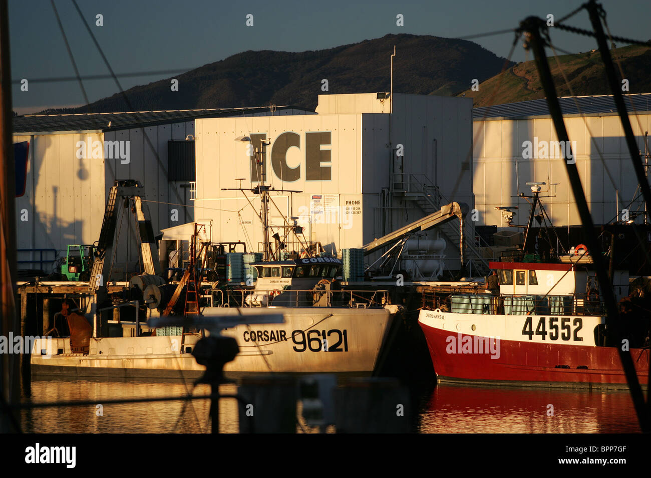Trawler fishing nelson new zealand hi-res stock photography and images ...