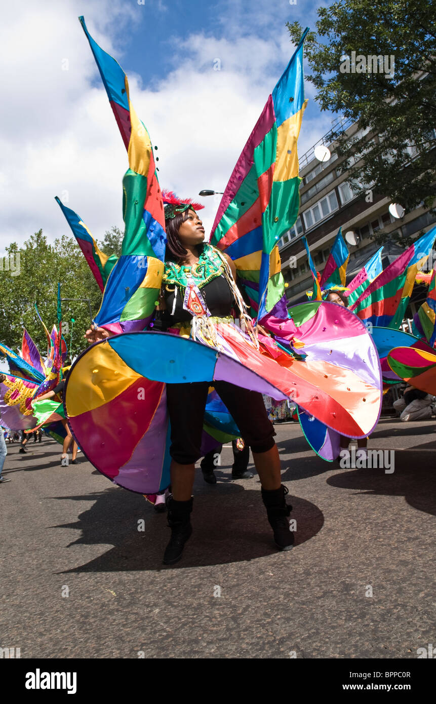 Parade float samba dancer hi-res stock photography and images - Alamy