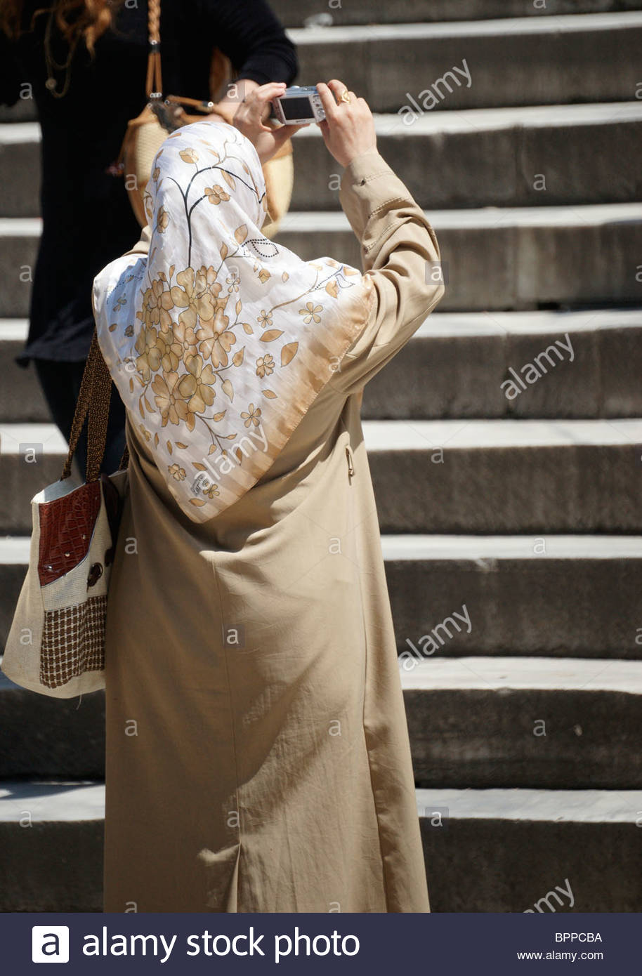 Arabic Woman 40 50 Years Old Stock Photos & Arabic Woman 40 50 Years ...