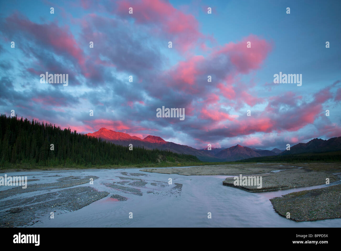 Sunset over the Teklanika River valley, Denali National Park, Alaska ...