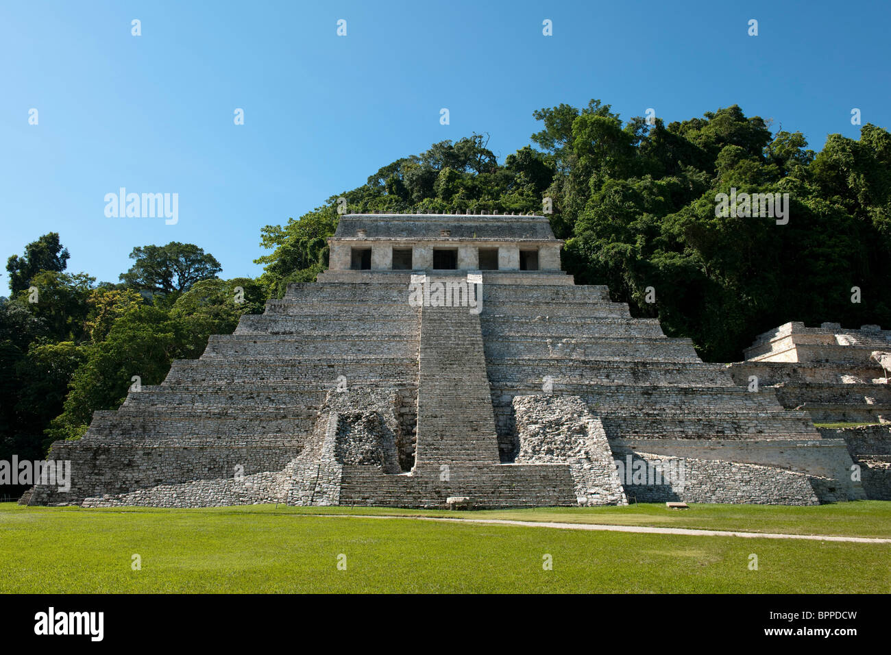 Maya ruins of Palenque, The temple of the inscriptions, Palenque ...