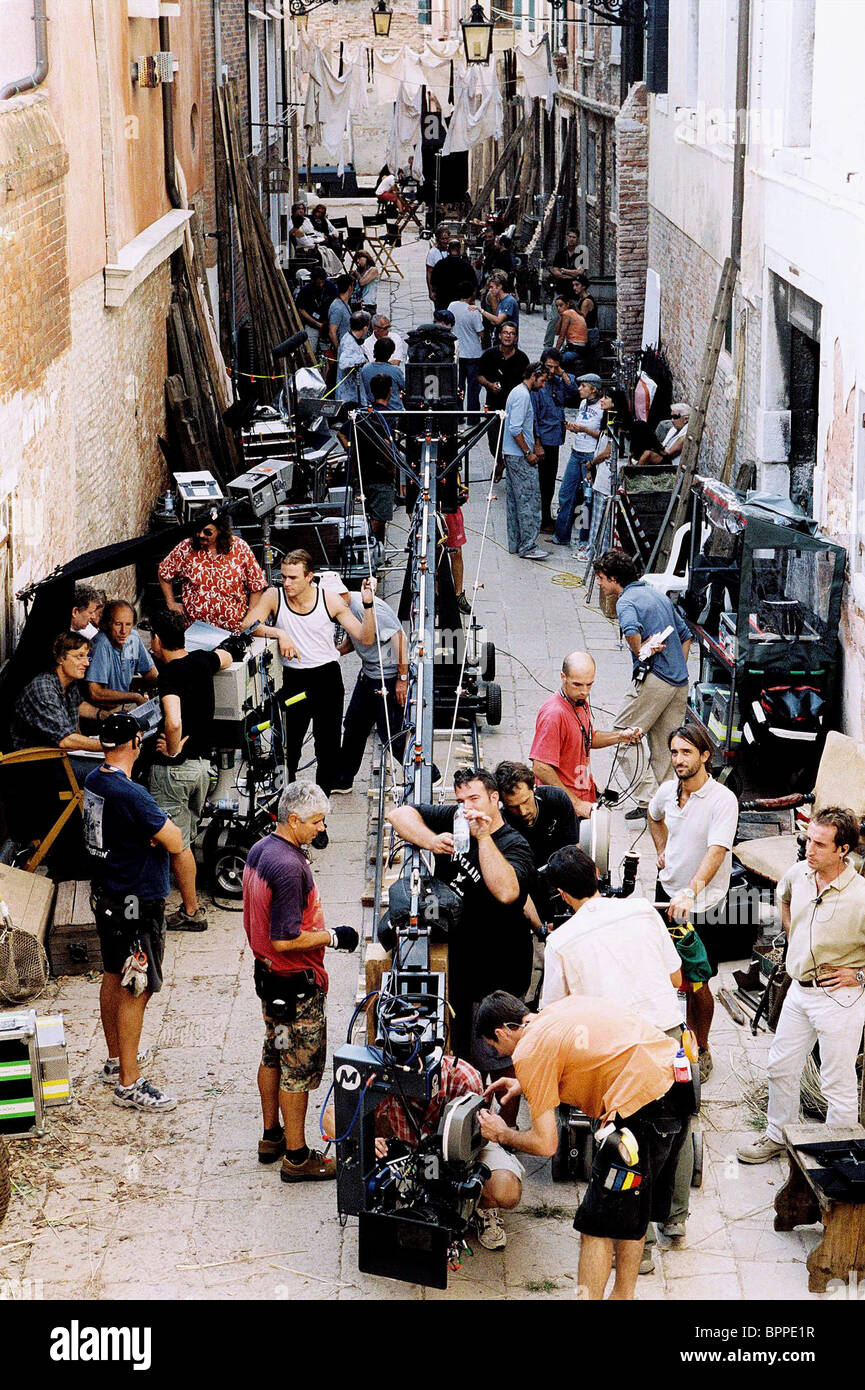 Crew On Set High Resolution Stock Photography and Images - Alamy