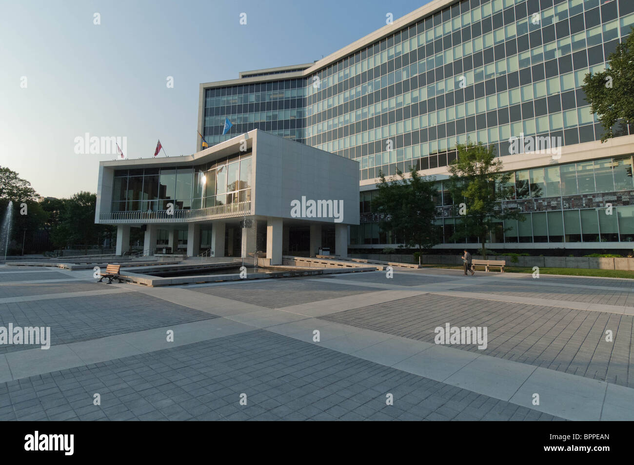 View of the Hamilton City Hall just after recieving a huge new face ...