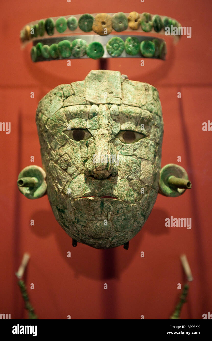 The Red Queen's funerary offerings, 8th century AD, Museum, Palenque ...