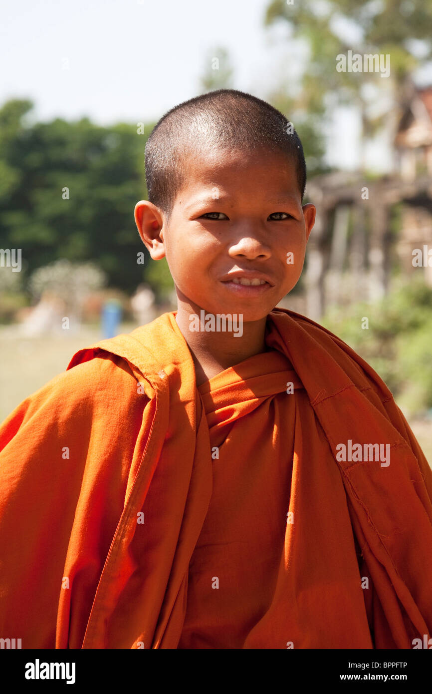 Young Buddhist Monks in Cambodia Stock Photo - Alamy