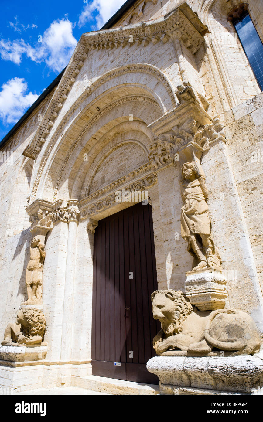 ITALY Tuscany San Quirico D'Orcia Zoomorphic or caryatid columns by ...