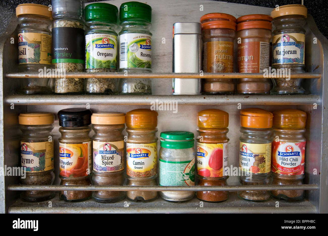 Spice rack hi-res stock photography and images - Alamy