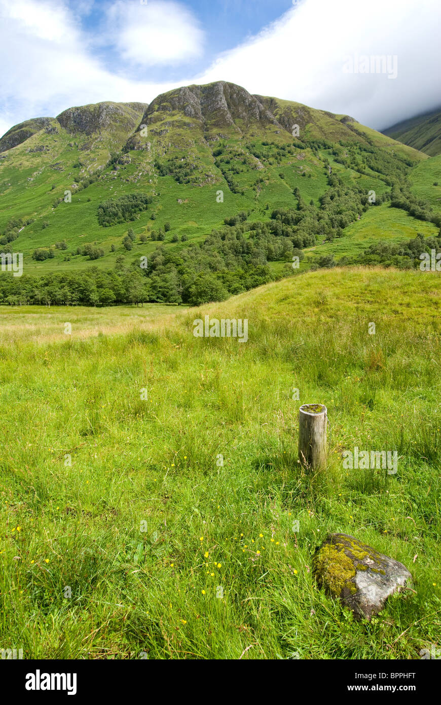 The Ben Nevis mountain range from Glen Nevis near Fort William in ...