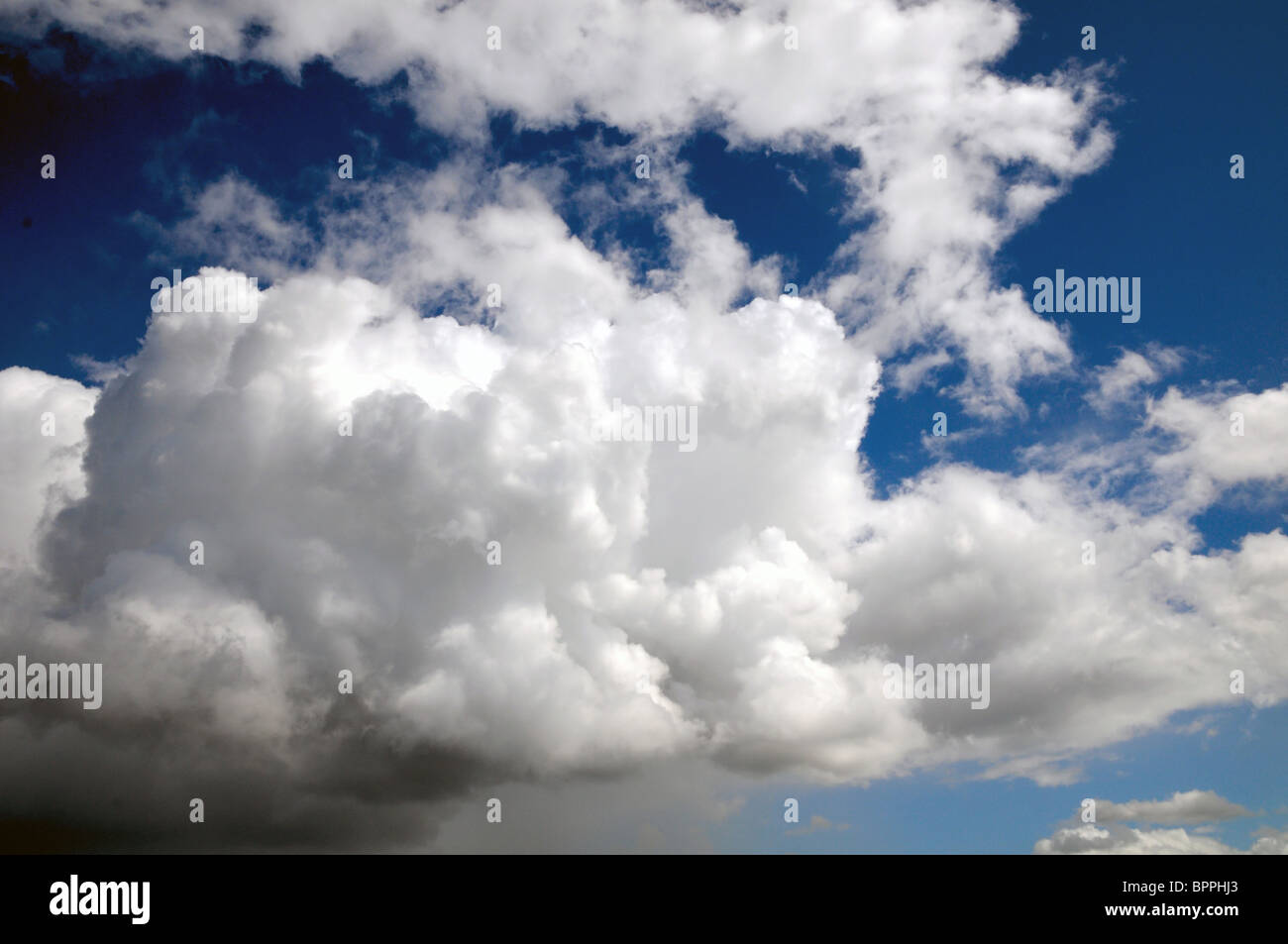Cumulus forming hi-res stock photography and images - Alamy