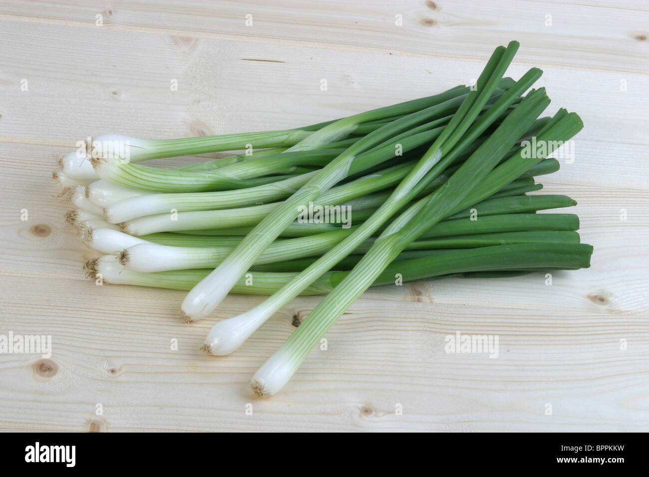 Salad onions hi-res stock photography and images - Alamy