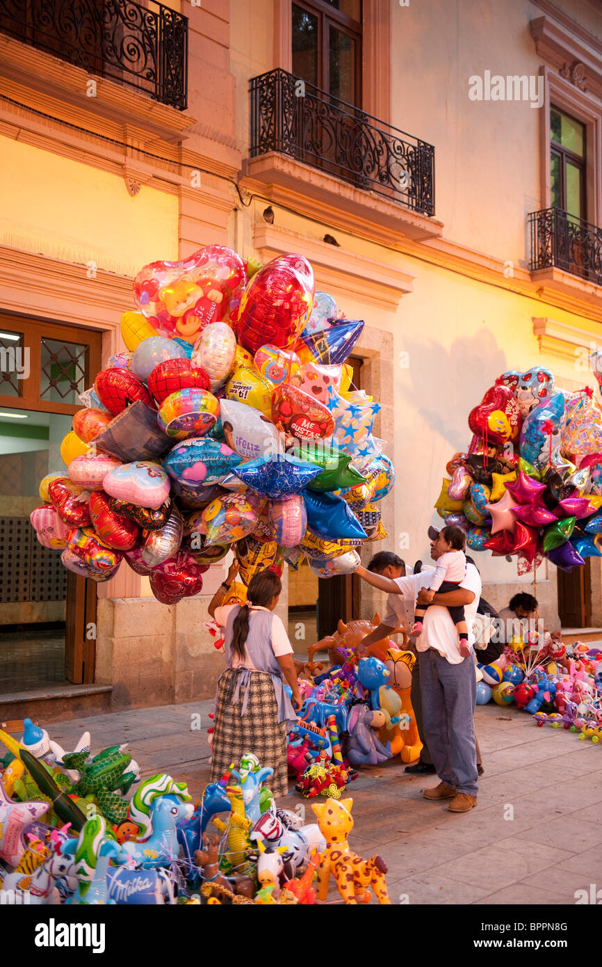 Mexican balloon vendor hi-res stock photography and images - Alamy