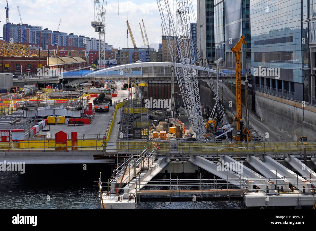 Construction site cranes building substructure & superstructure for ...