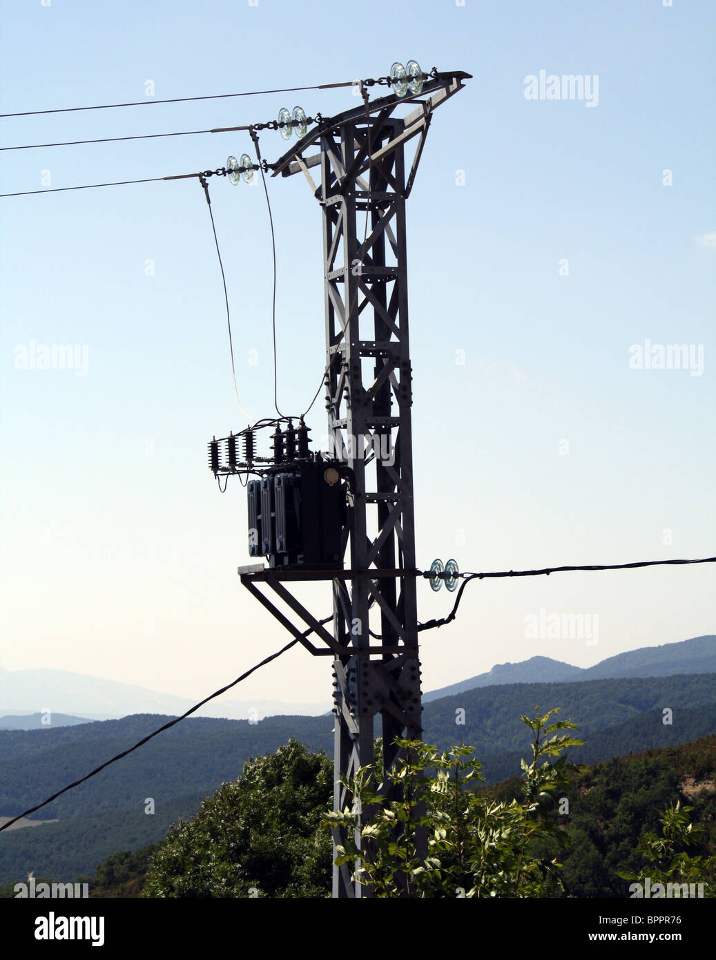 Pole mounted transformer hi-res stock photography and images - Alamy