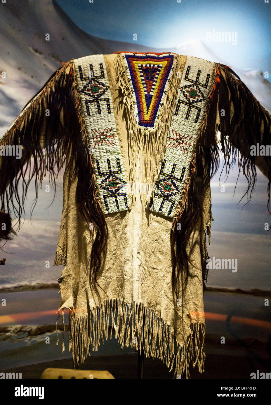 American Indian poncho woven from owl feathers Stock Photo - Alamy