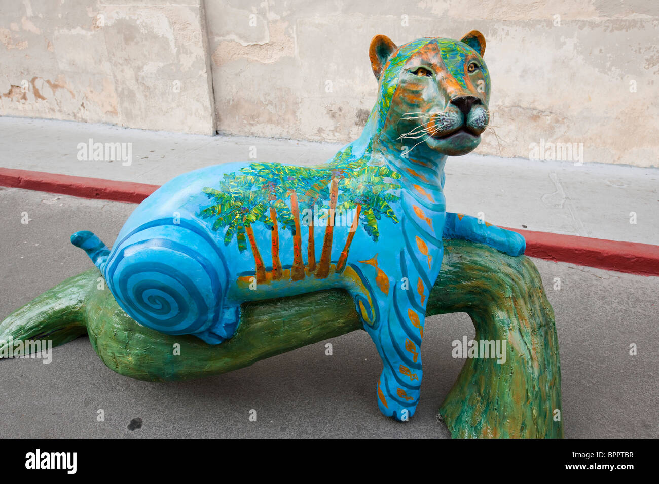 Yucatan culture hi-res stock photography and images - Alamy