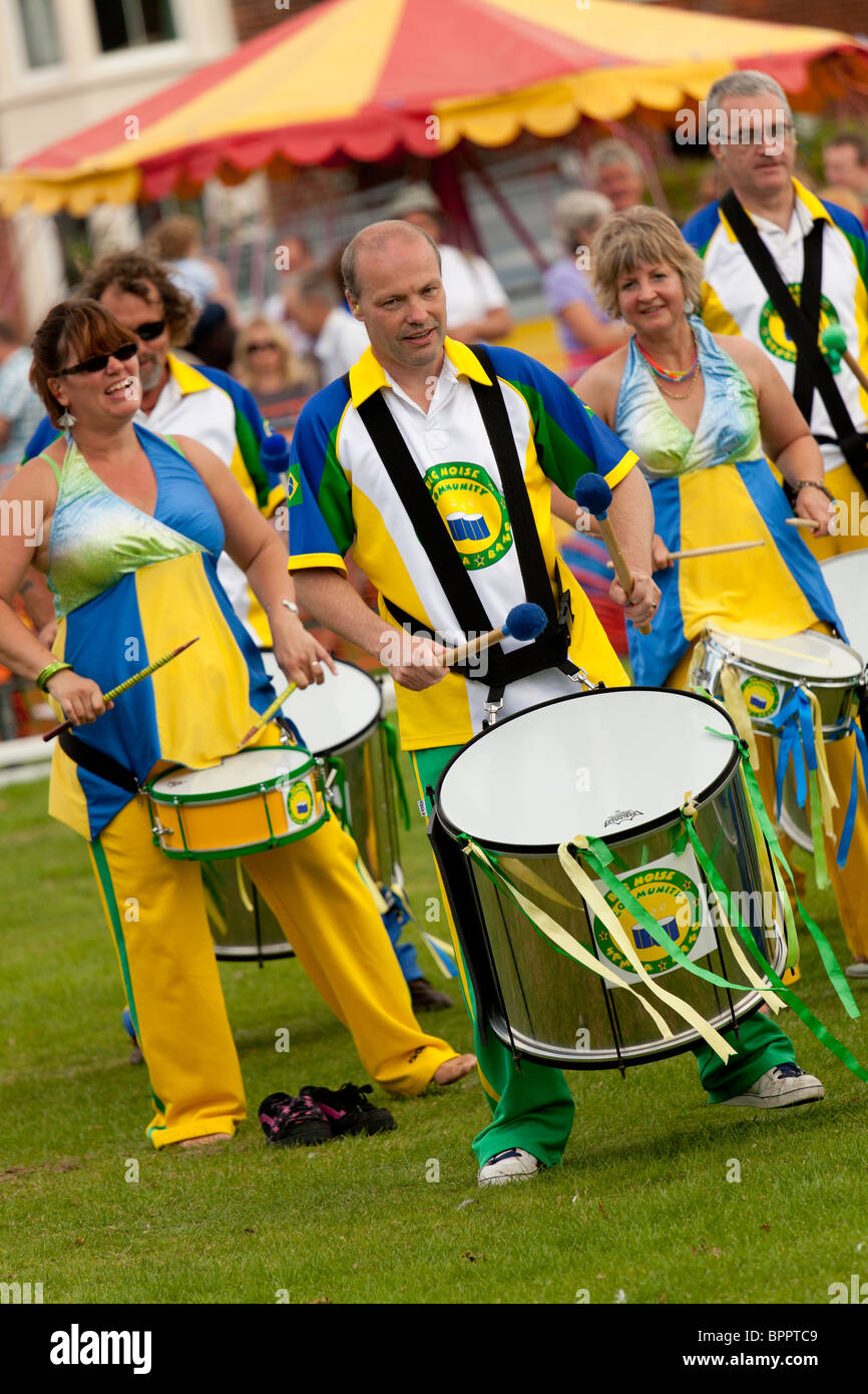Samba band hi-res stock photography and images - Alamy