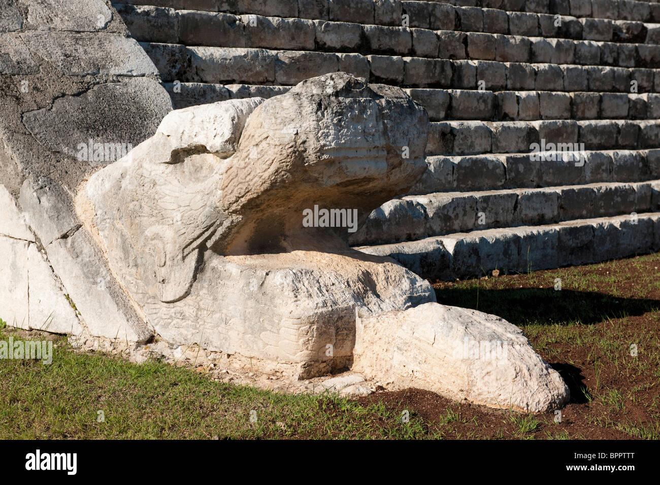 Serpent head, El Castillo, Chichen Itza ruins, The Yucatan, Mexico ...