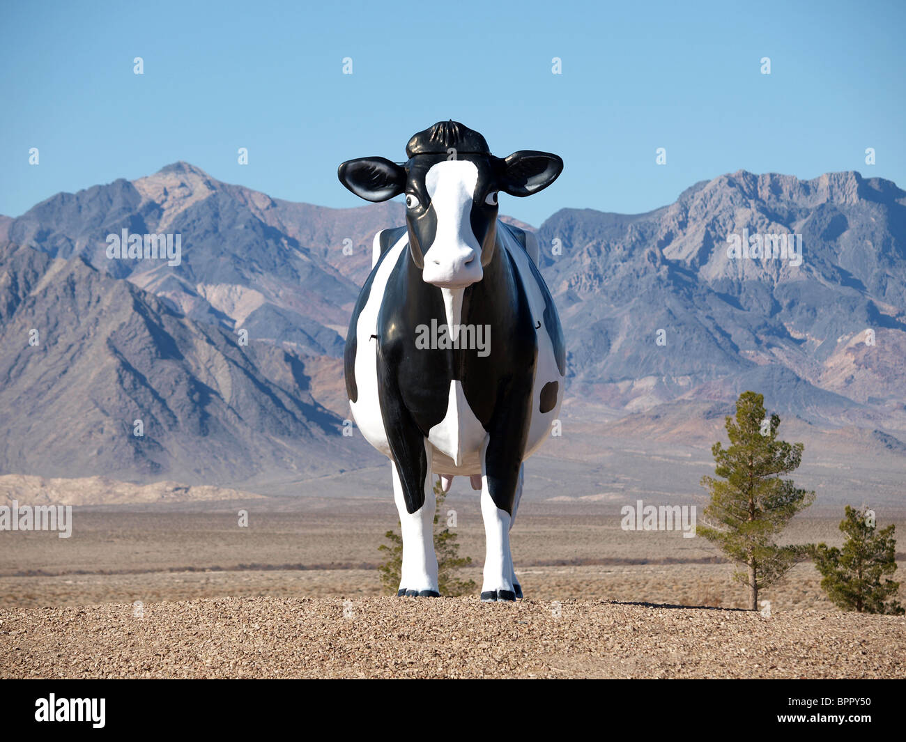 Cow Statue Stock Photos & Cow Statue Stock Images - Alamy