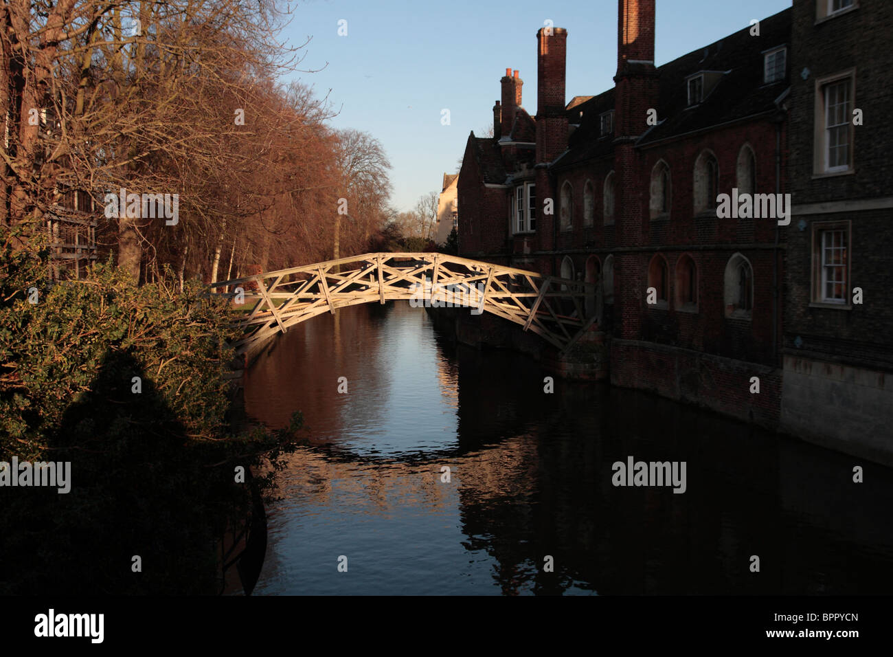 Cambridge mathematical bridge winter hi-res stock photography and ...