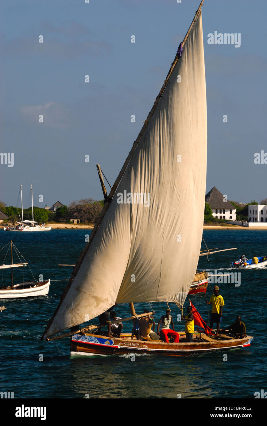 Dhow race lamu hi-res stock photography and images - Alamy