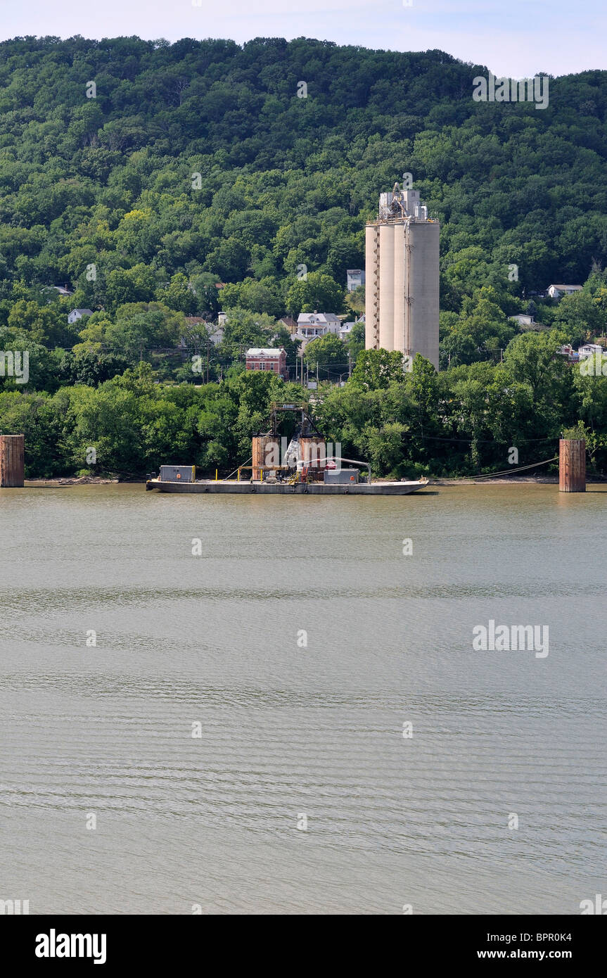 Barge on the Ohio River between Cincinnati, Ohio and Constance ...