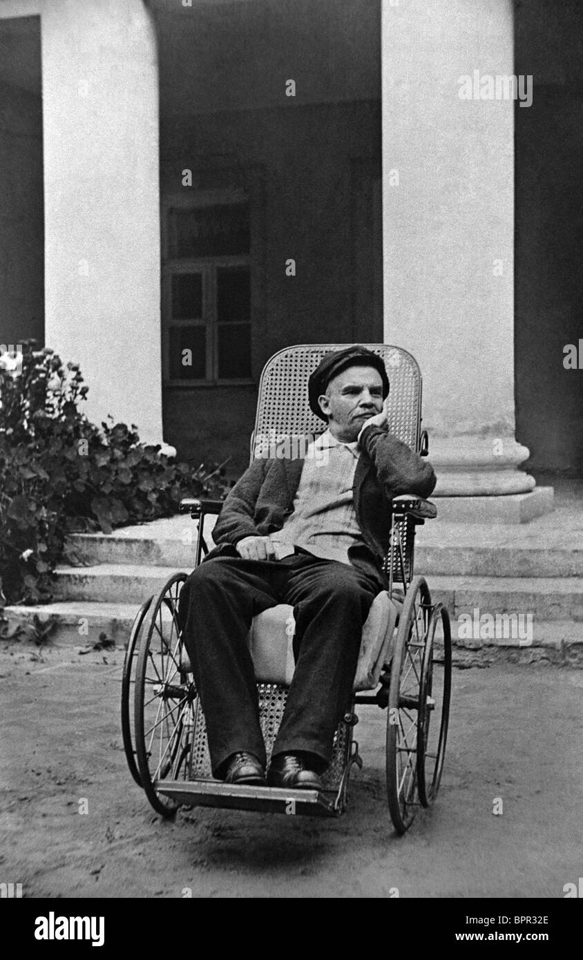 Vladimir Lenin In Gorki Settlement High Resolution Stock Photography ...