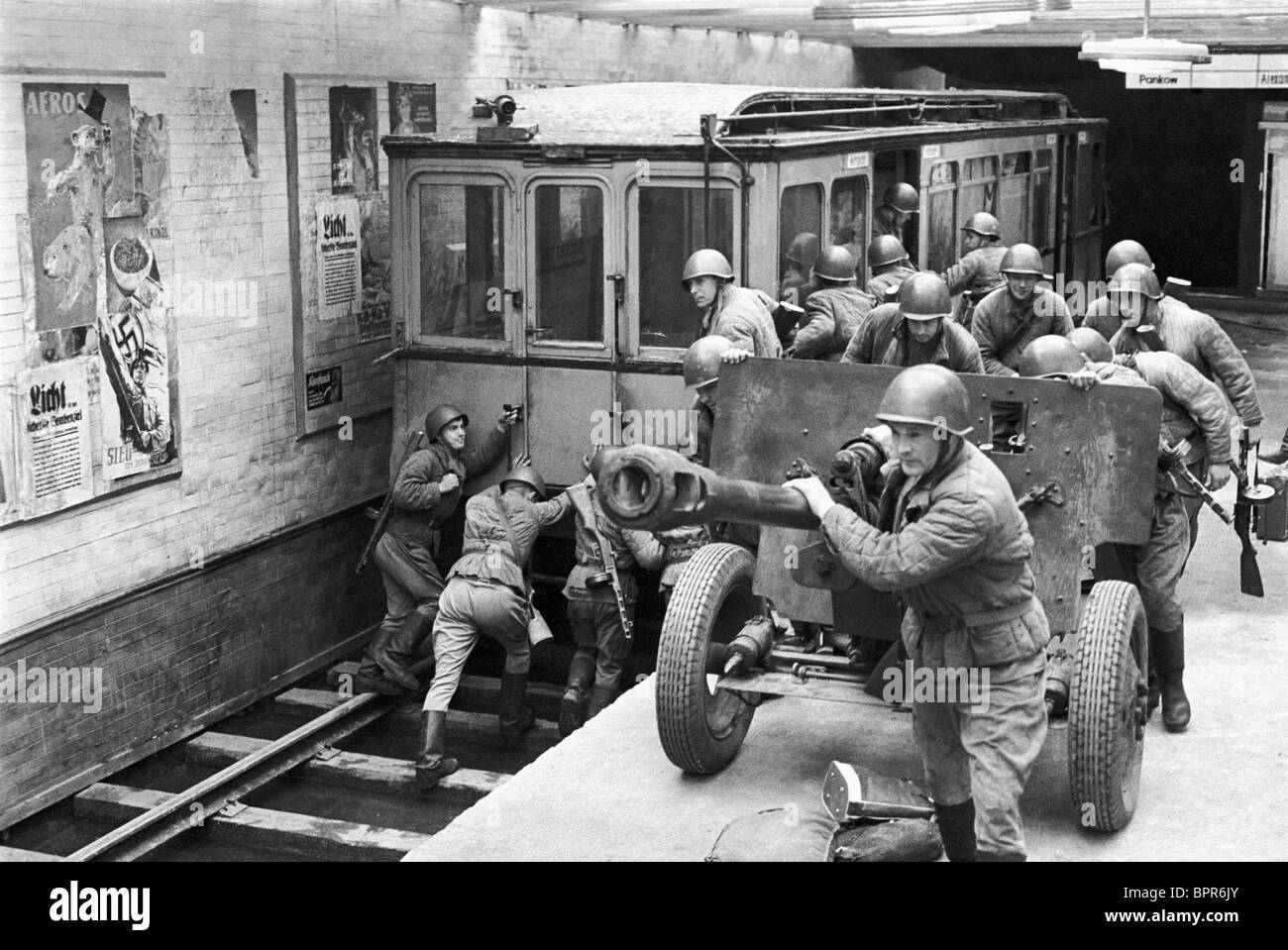 Film Shooting Battle Of Berlin High Resolution Stock Photography and ...