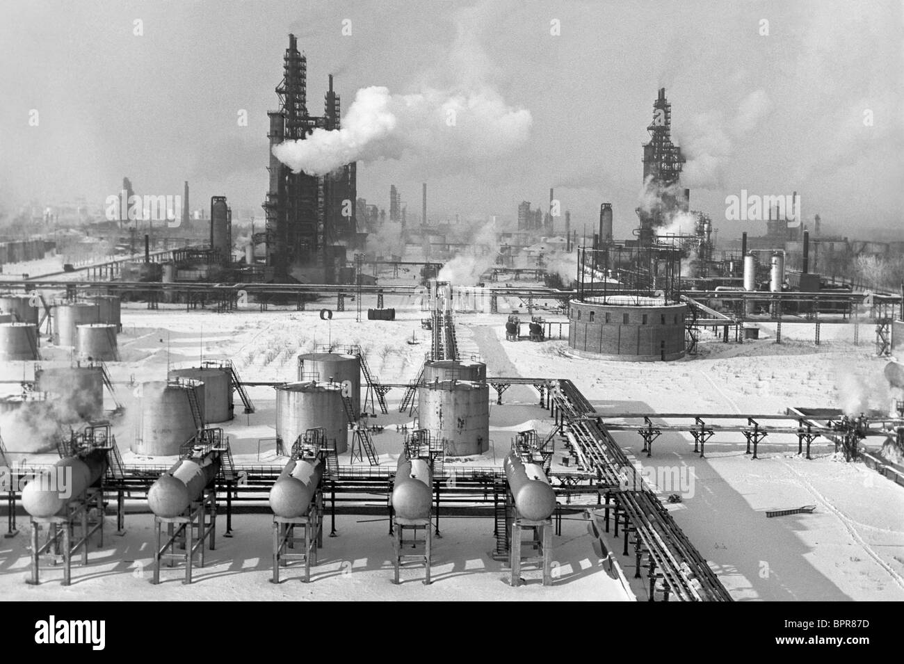 Petroleum Refinery Black and White Stock Photos & Images - Alamy