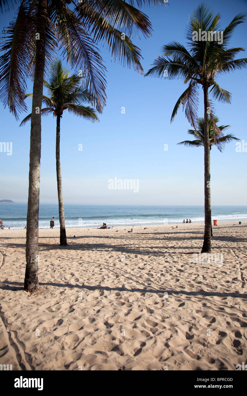 Bikinis copacabana brazil beach hi-res stock photography and images - Alamy