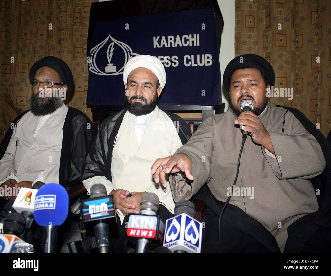 Shia Ulema Council (SUC) Gen.Sec, Nazir Abbas Naqvi gestures during ...