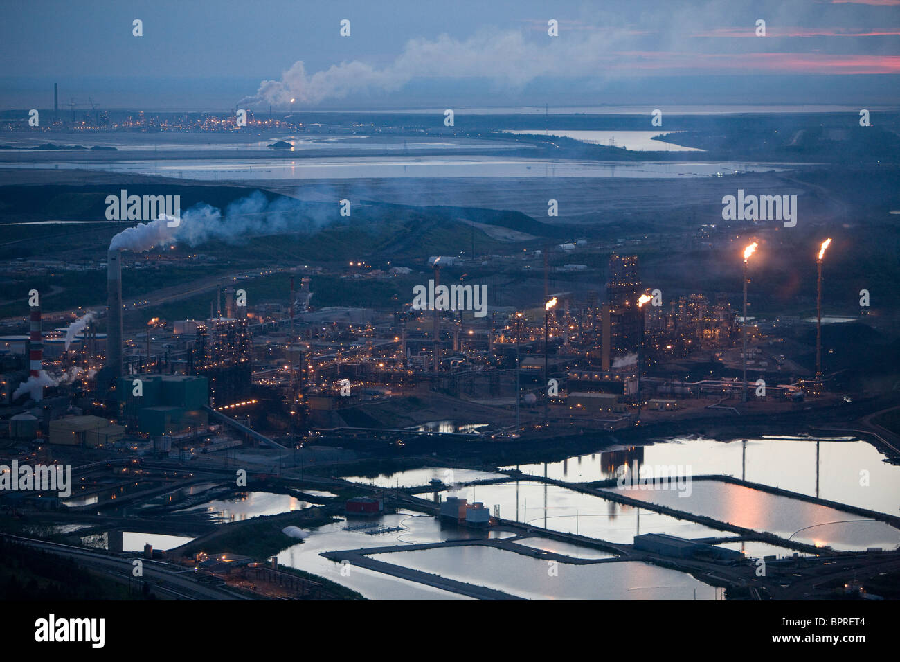 Suncor mine and upgrader Stock Photo - Alamy