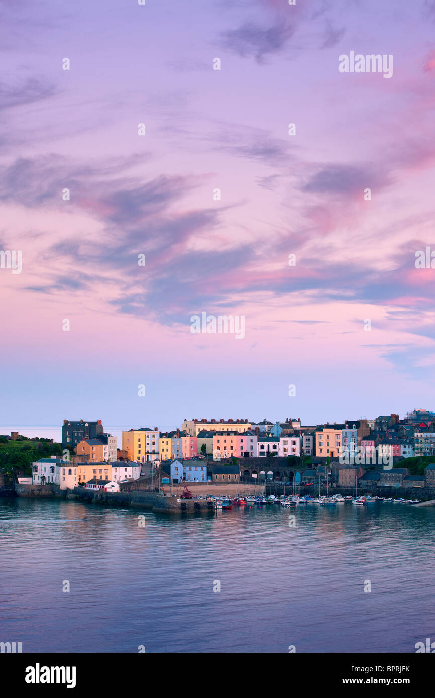 Wales tenby sunset hi-res stock photography and images - Alamy