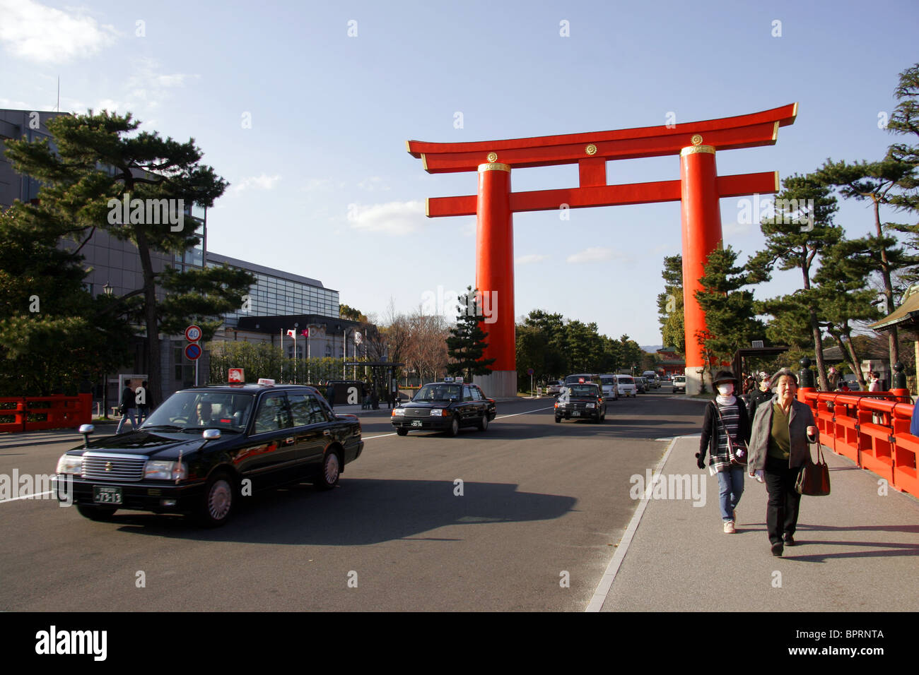 Kyoto taxi hi-res stock photography and images - Alamy