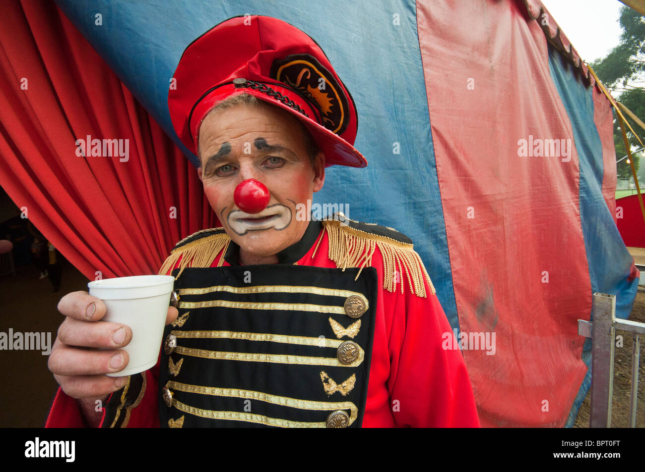Circus clown, Gary Brophy of the Sunrise Circus Stock Photo - Alamy