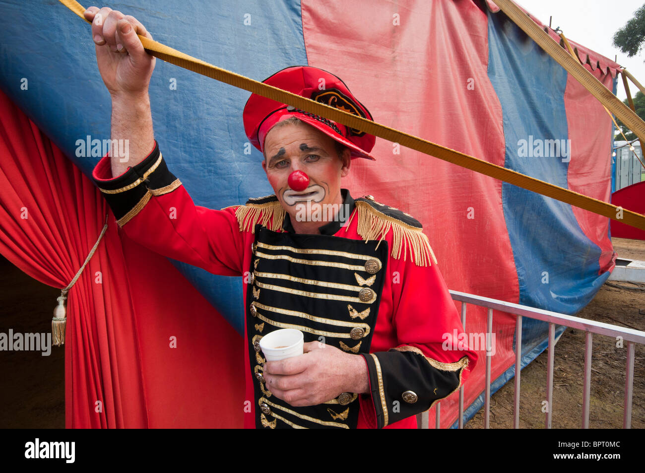 Circus clown, Gary Brophy of the Sunrise Circus Stock Photo - Alamy