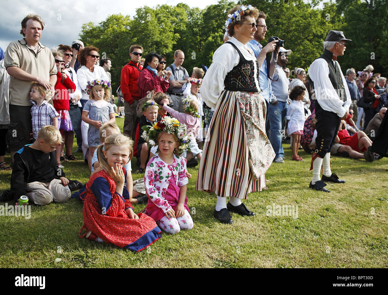 Traditional swedish costume hi-res stock photography and images - Alamy