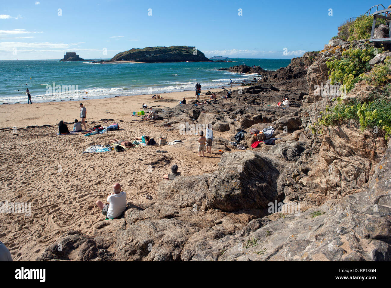 Bon Secours Beach, St Malo, Brittany, France Stock Photo - Alamy