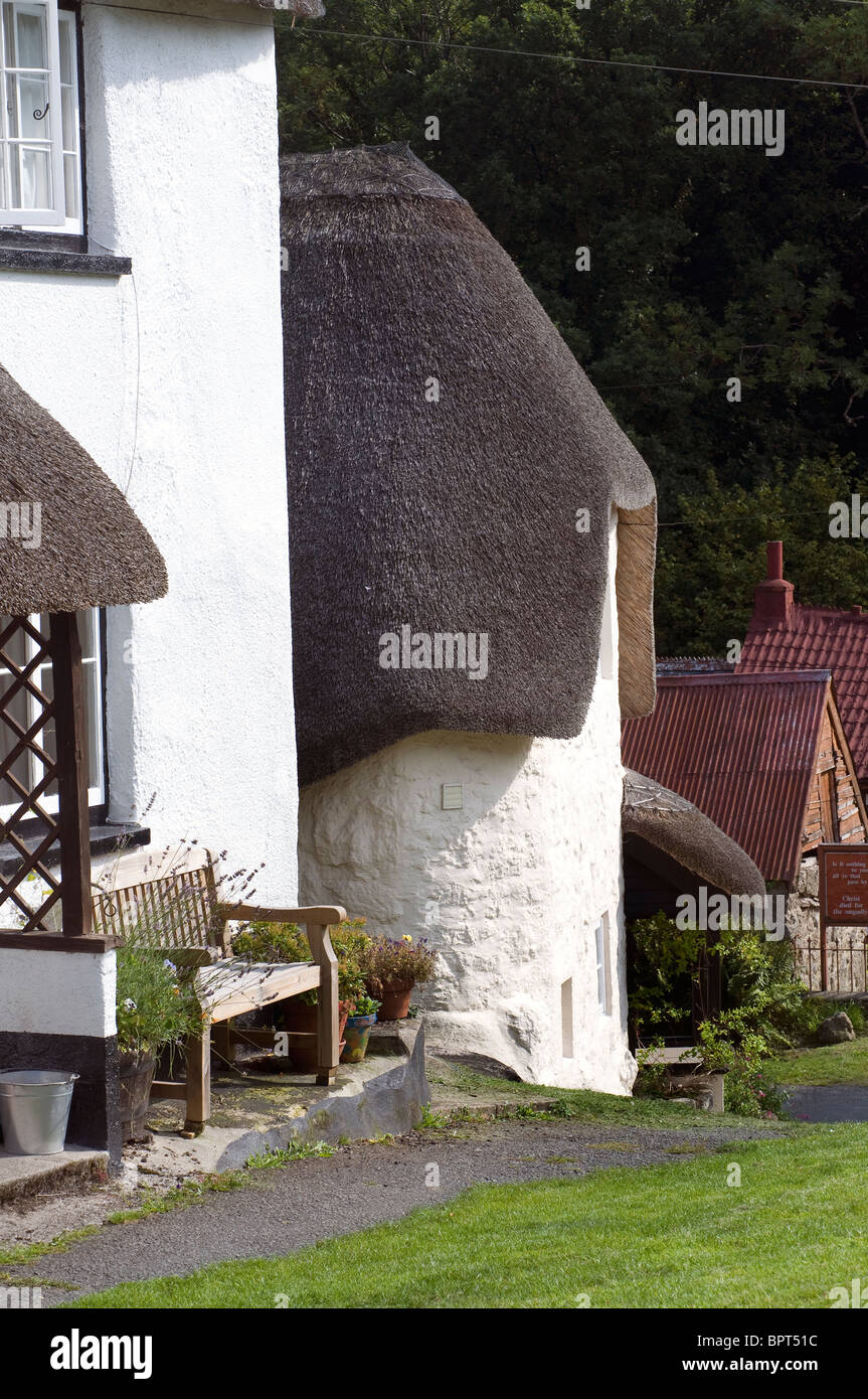Cob and Thatched cottages in Lustleigh Devon Stock Photo - Alamy