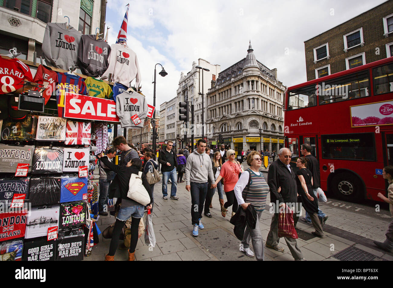 Busy hustle bustle hi-res stock photography and images - Alamy