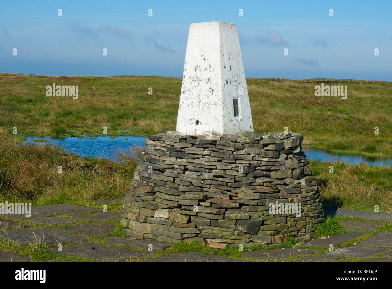 Soldier's Lump, the trig point on Black Hill, Peak National Park ...