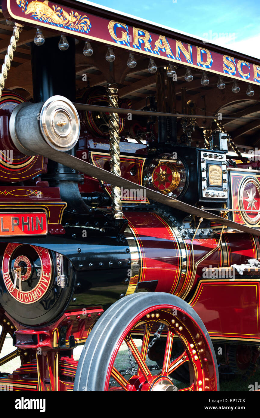 Showmans Traction Engine 'Dolphin' at the Great Dorset steam fair 2010 ...