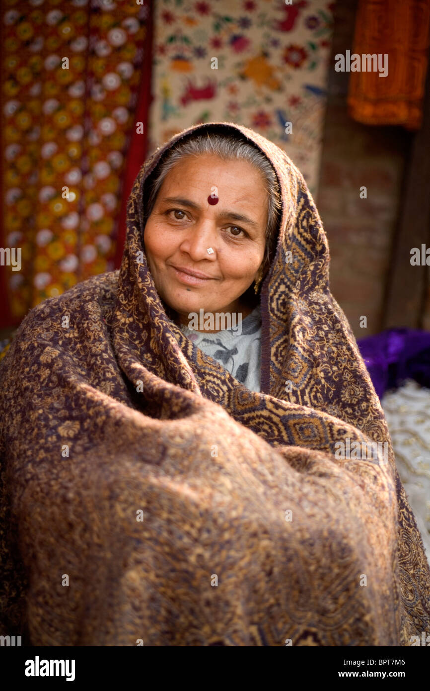 Portrait of an Indian woman in a local market , New Delhi India Stock ...