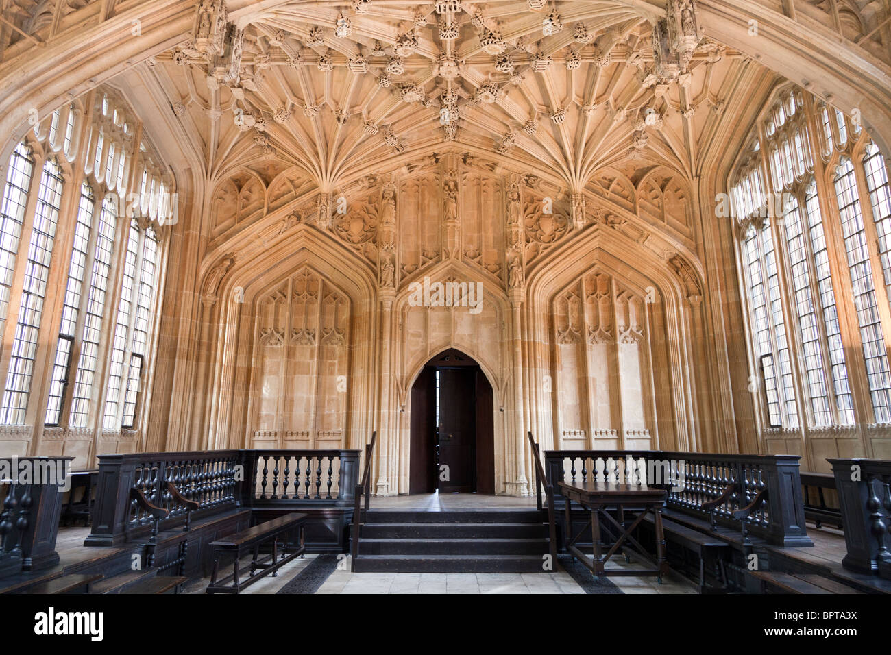 Vaulted ceiling door hi-res stock photography and images - Alamy