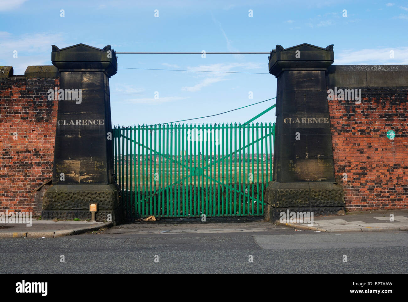 Regent road liverpool docks hi-res stock photography and images - Alamy