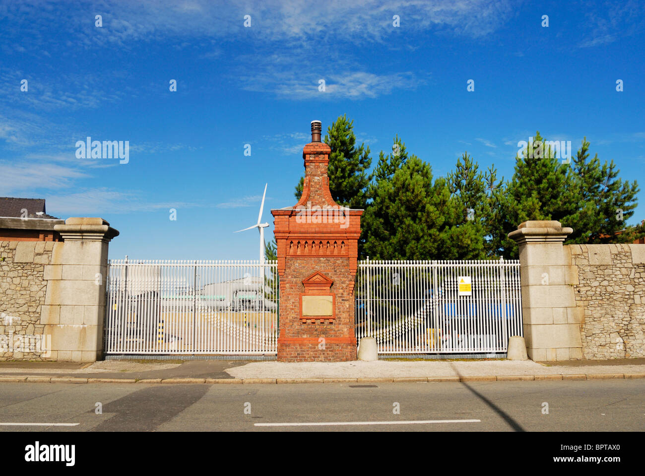 Regent road liverpool docks hi-res stock photography and images - Alamy