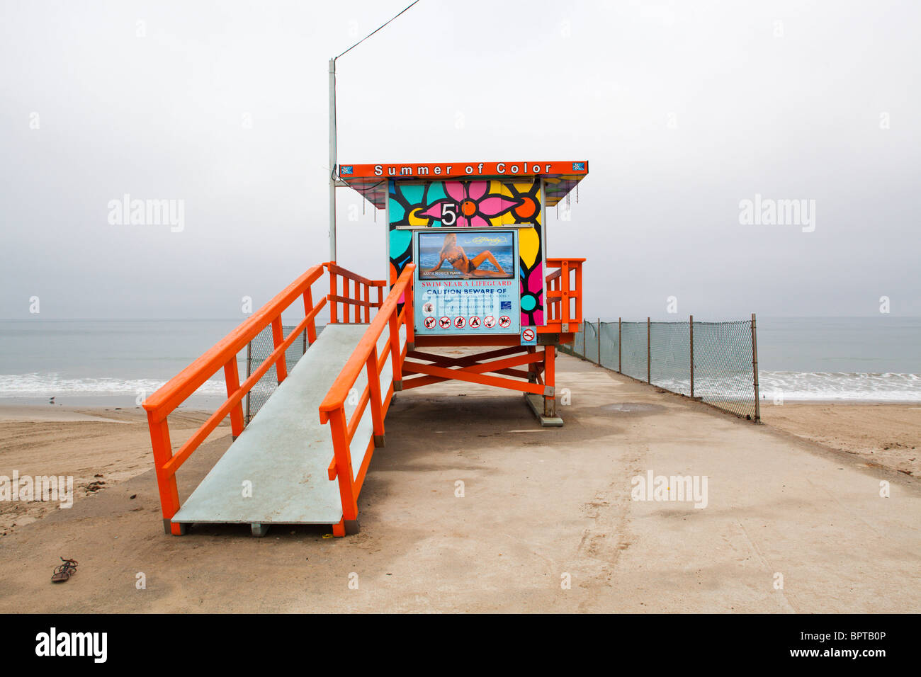 Malibu lifeguard tower hi-res stock photography and images - Alamy